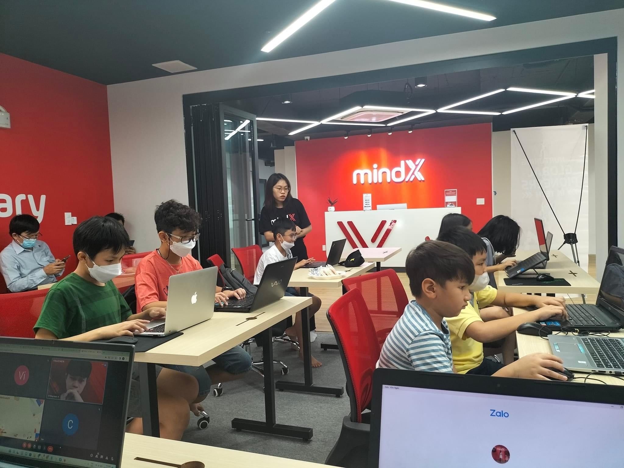 Khóa học Lập trình cho Trẻ em - MindX Technology School